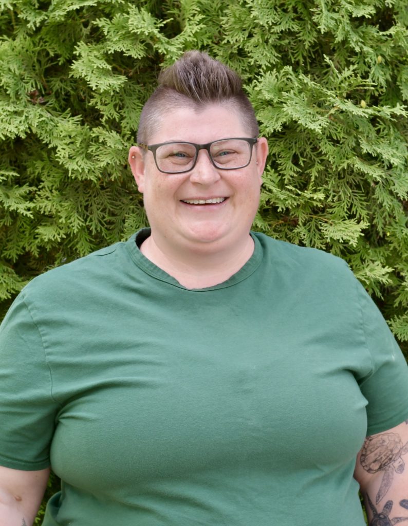 Ashley Groshek | Sentier Psychotherapy